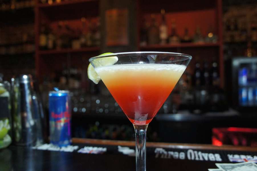 Bar 35: Honolulu, HI - Thrillist