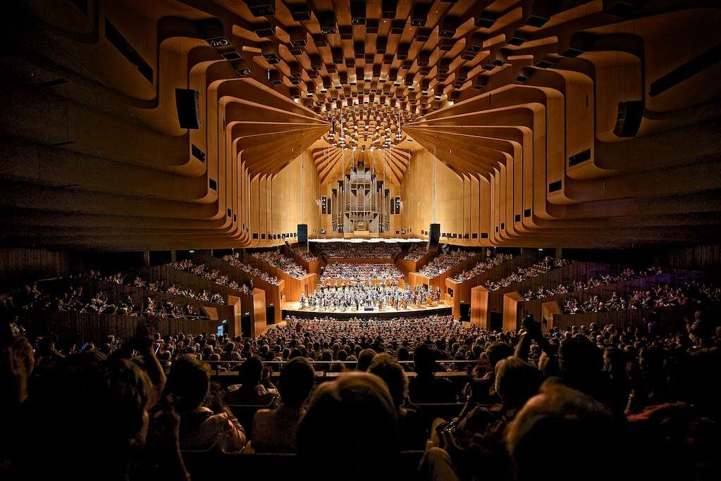 Beautiful Theaters Around the World - Sydney Opera House, Palais ...