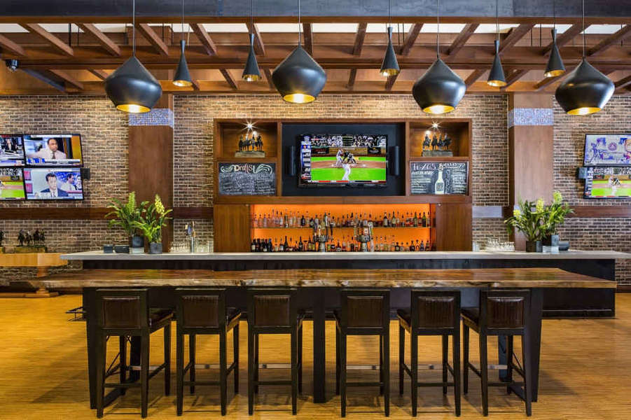 Liberty Tavern: A Bar in Austin, TX - Thrillist