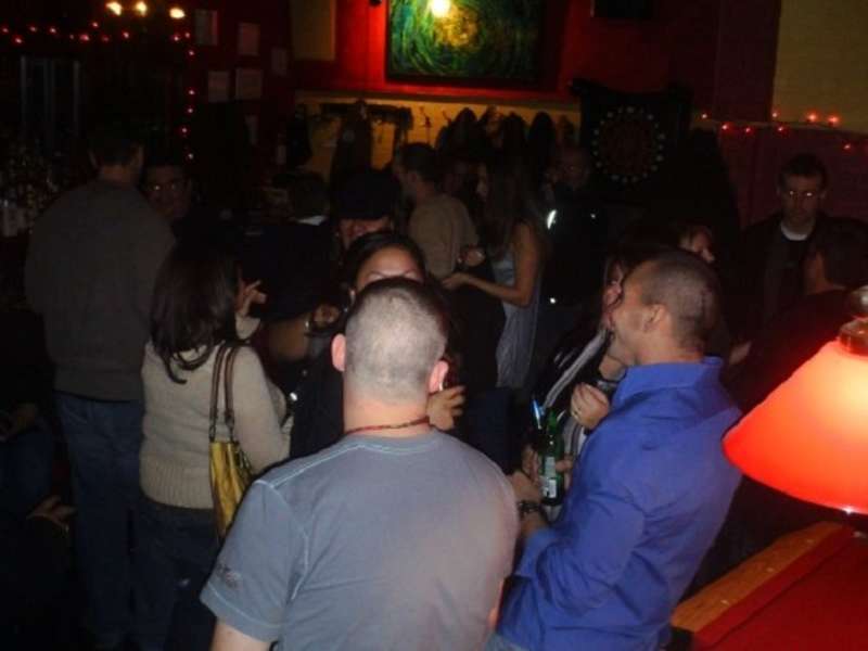 Lizard's Liquid Lounge: A Bar in Chicago, IL - Thrillist
