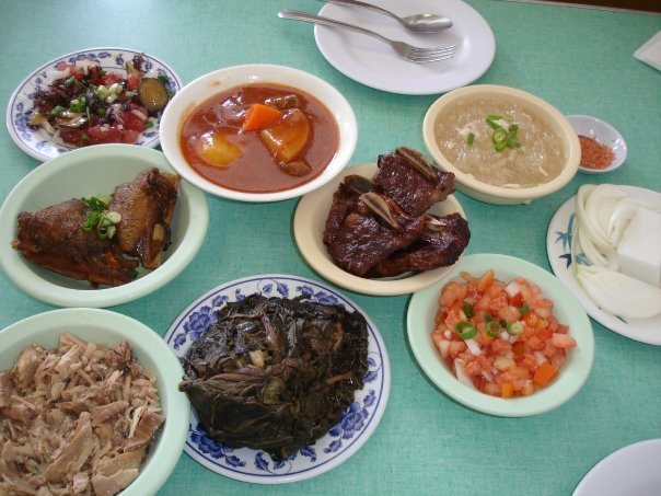 Helena's Hawaiian Food: A Honolulu, HI Restaurant.