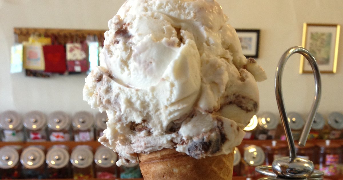 Mt. Tom's Homemade Ice Cream: A Boston, MA Restaurant.