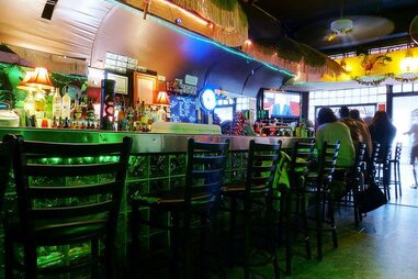 Honolulu Bad Decision Bars - Thrillist