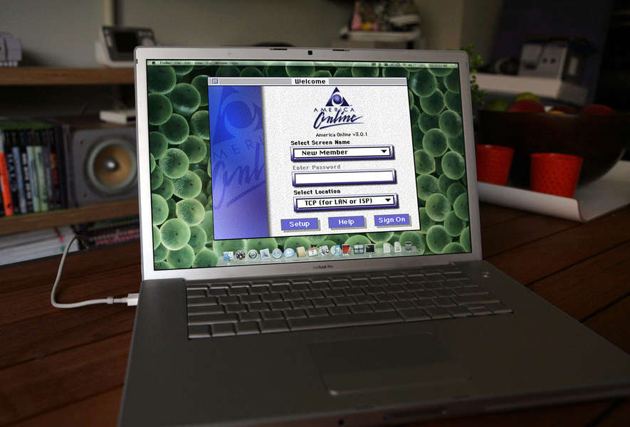 What It's Like to Go on the Internet at 56.6 Speeds in 2015 - Thrillist