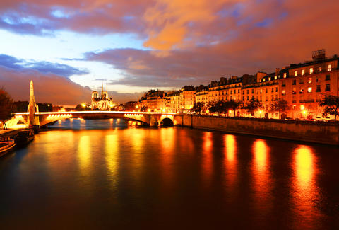 6 Reasons Why the French Are Such Good Lovers, According to French ...