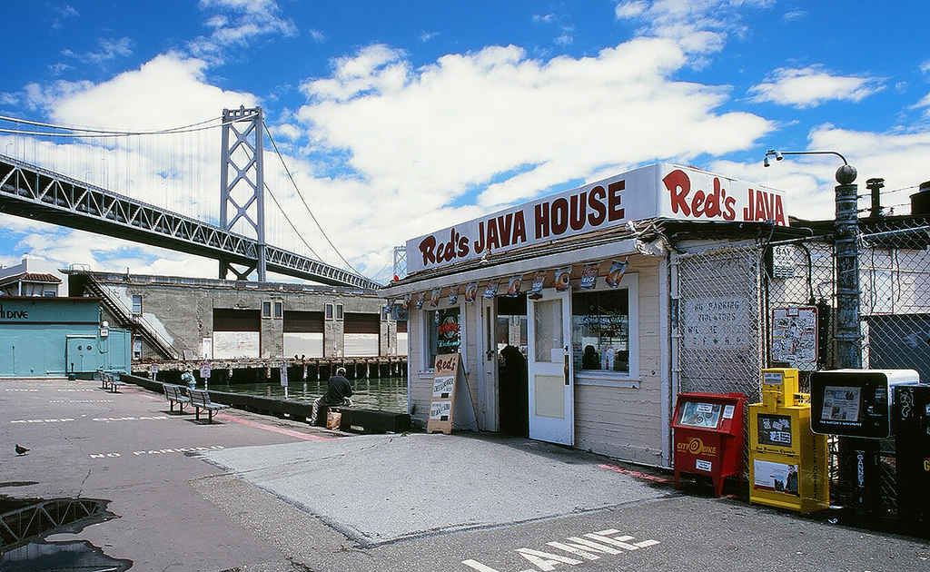 Red's Java House: A San Francisco, CA Bar.