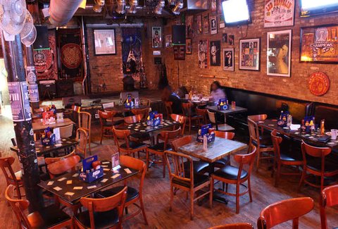 Reggies Rock Club: A Chicago, IL Bar.