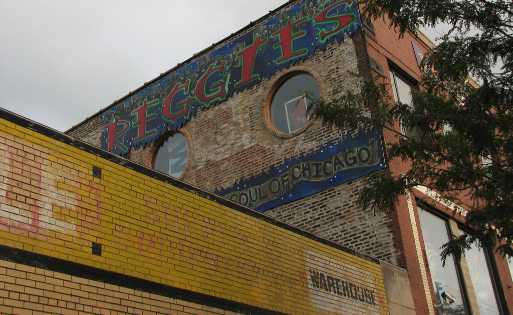 Reggies: A Chicago, IL Bar.