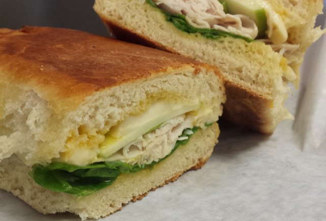 Dilly's Deli - Thrillist Phoenix