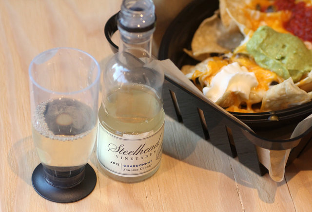 America's First Taco Bell Serving Alcohol Opens in Chicago