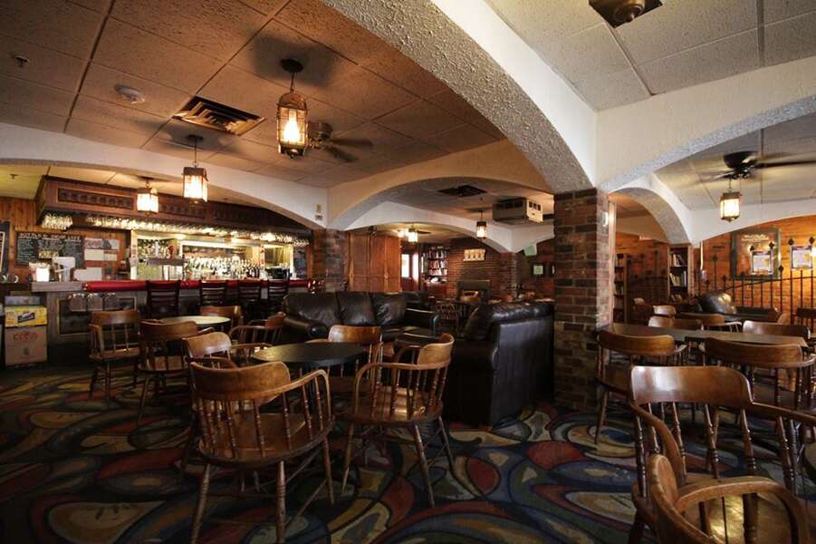 Imperial Pub: A Bar in Toronto, ON - Thrillist