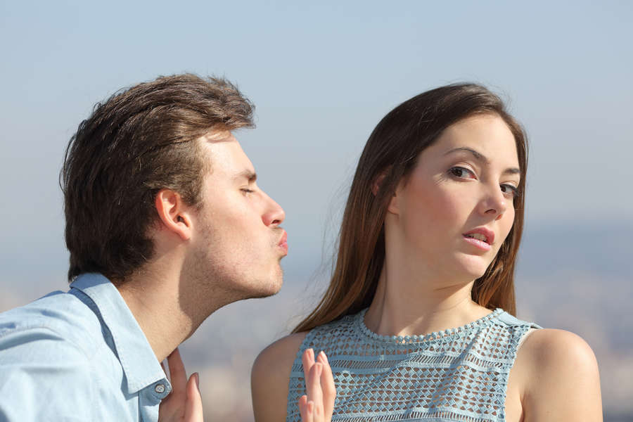 How to Kiss – A Guide to Making Out - Thrillist