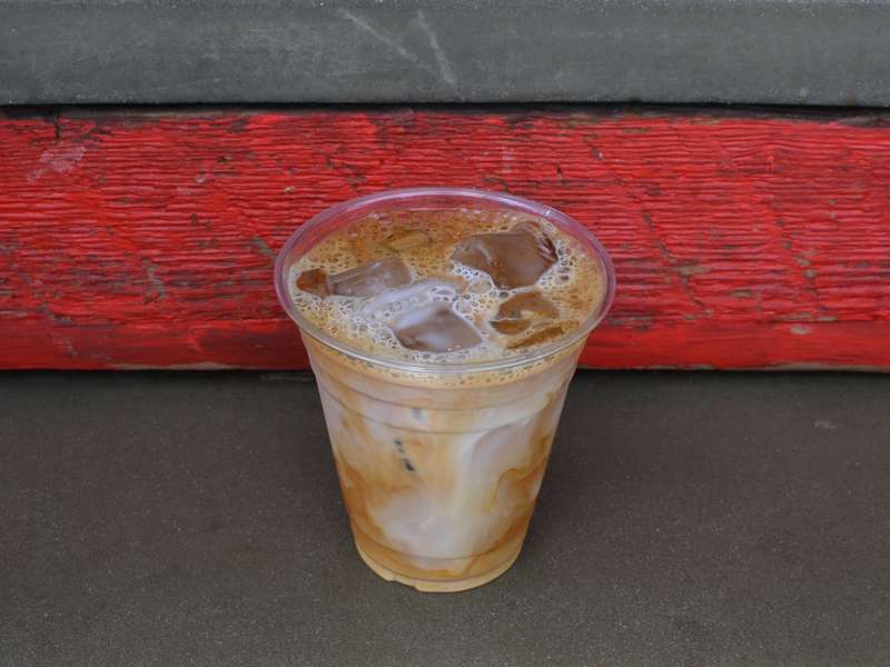 Red Window: A Bar in Los Angeles, CA - Thrillist