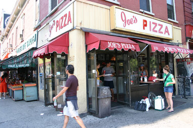 Pope's Visit To New York City - Pope Eats Pizza - What Does the Pope ...