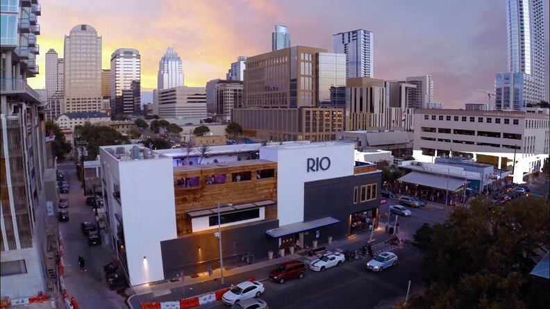 What Your Favorite Austin Bar Says About You - Thrillist