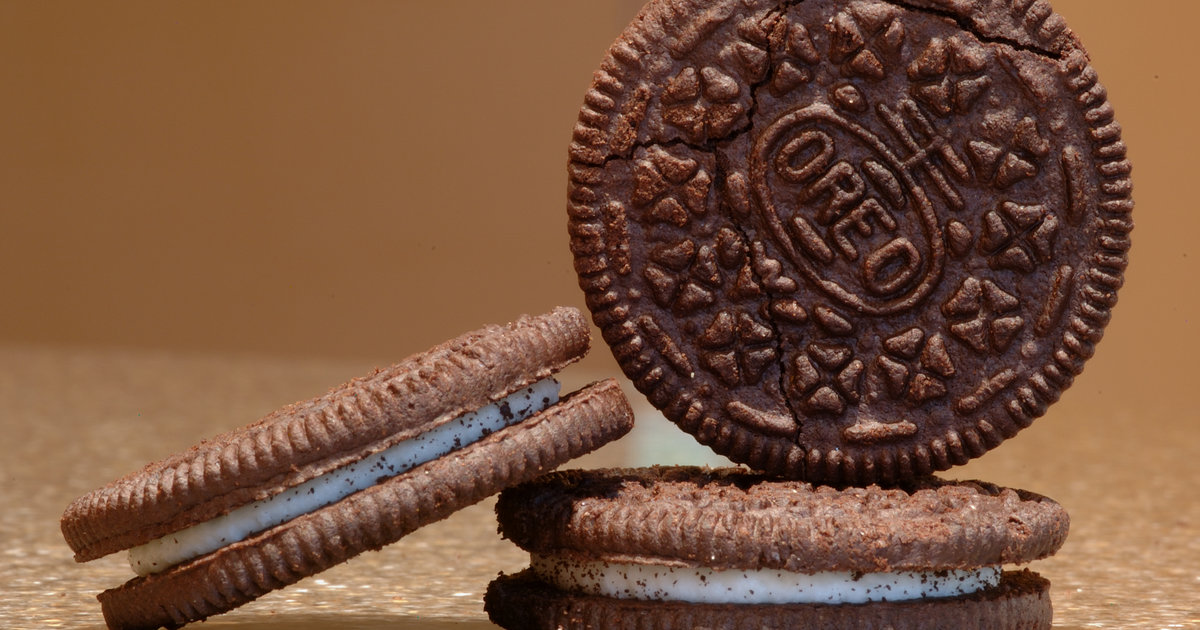 New Cinnamon Bun Oreos - Unique Oreo Flavors - New Oreos - Thrillist