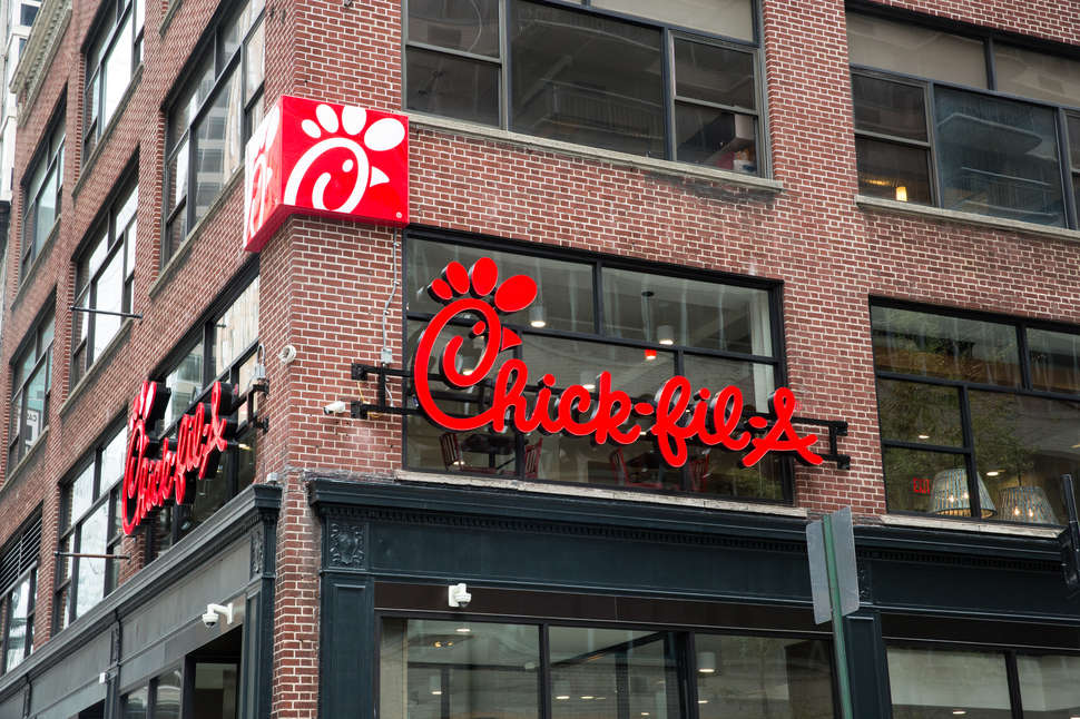 Take A Sneak Peek Inside America's Largest Chick-fil-A - Thrillist