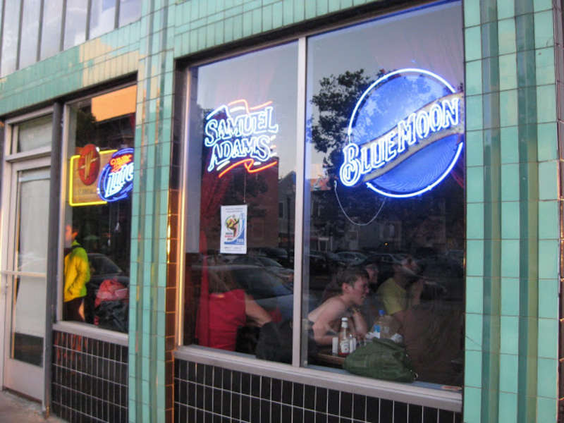 The GO Sports Bar: A Bar in Oakland, CA - Thrillist