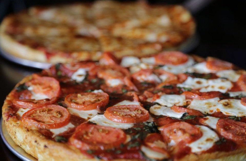 Angelo's Pizza: A Cleveland, OH Restaurant.