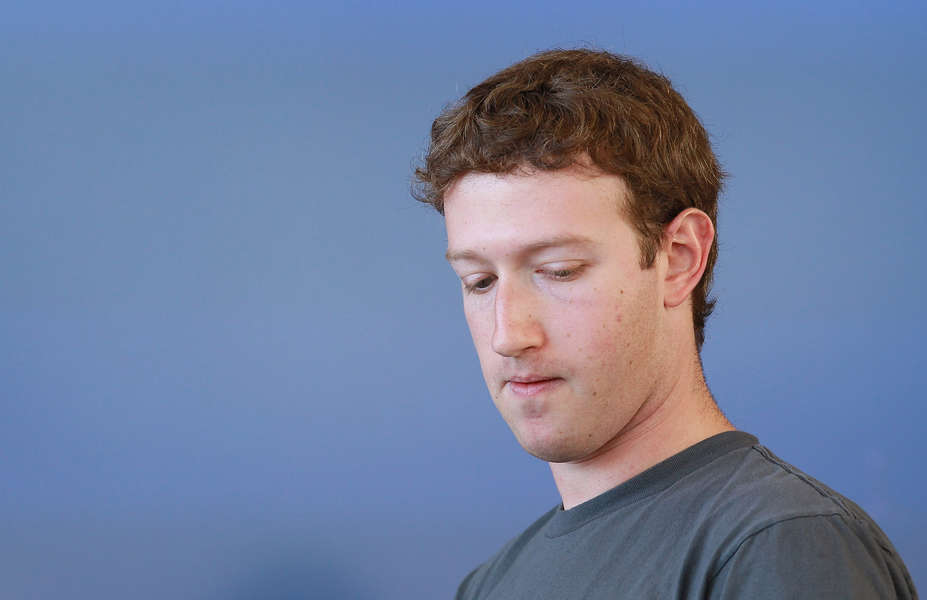 Facebook's Biggest Fails and Discontinued Features - Thrillist