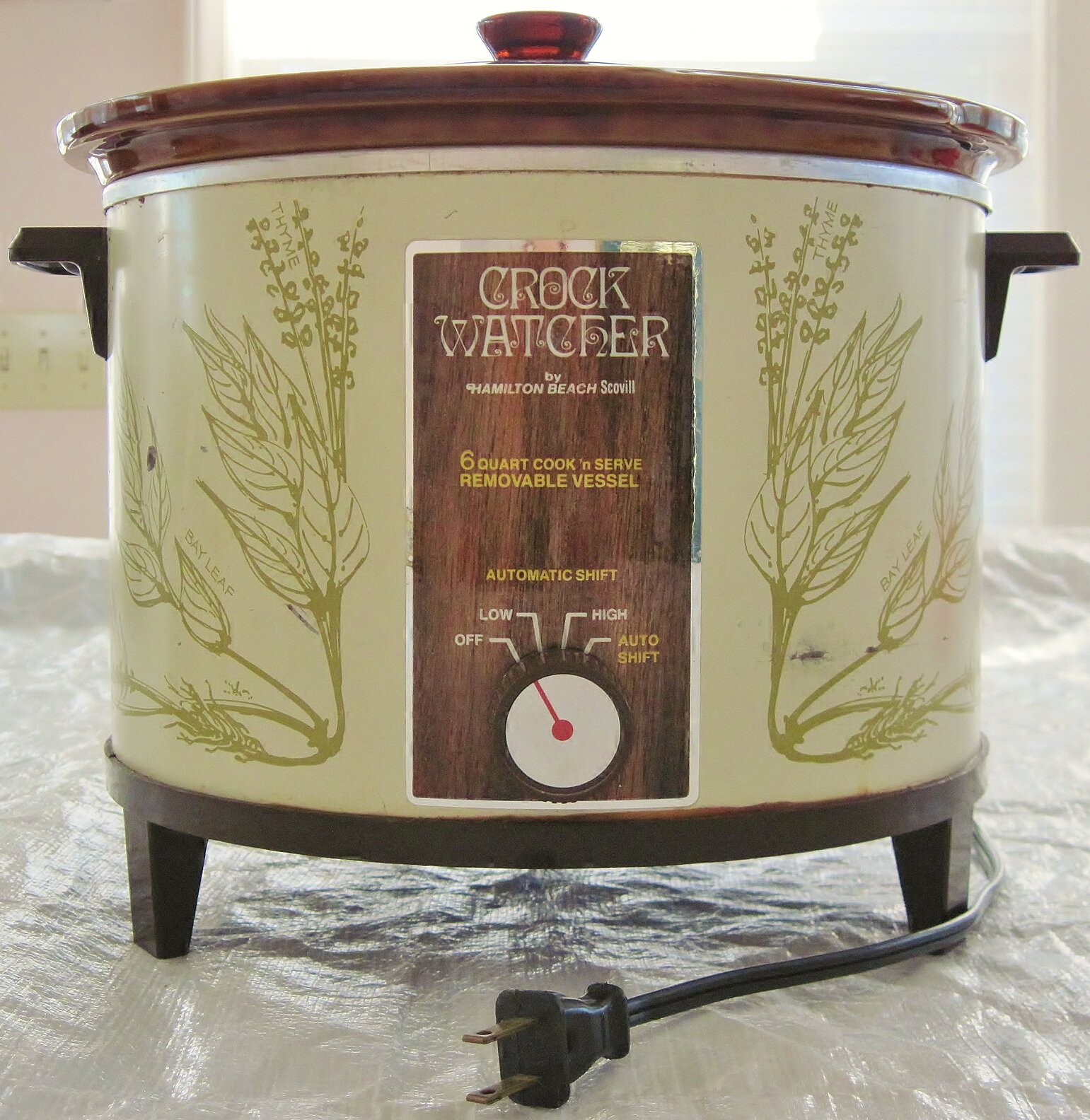 Crock-Pot Invention - Slow Cookers and Feminism - Thrillist