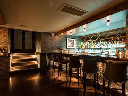 Guest Room: A Santa Monica, CA Bar - Thrillist