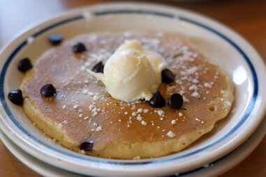 Famous Chefs' Favorite Late-Night Foods - Thrillist