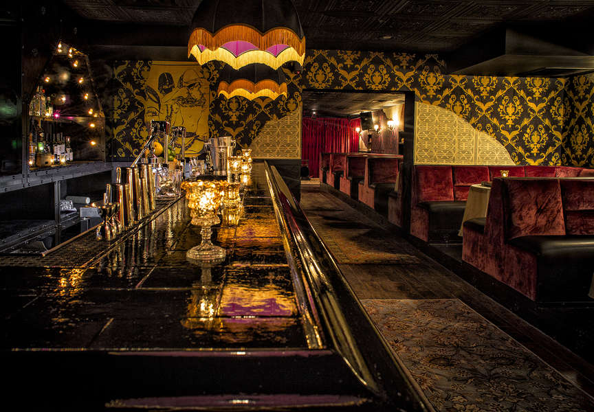 Best Chicago Bars for Drinking on Sunday, Monday, Tuesday, and ...