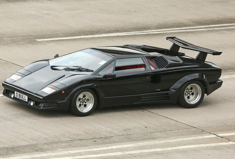The 15 Most Iconic '70s Cars of the 1970s - Thrillist