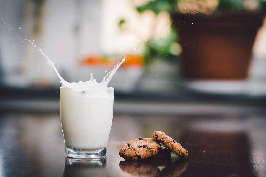 Which Milk Is the Healthiest? - Thrillist
