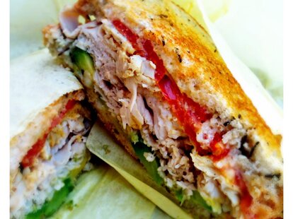 Dave's Chillin & Grillin: A Restaurant in Los Angeles, CA - Thrillist