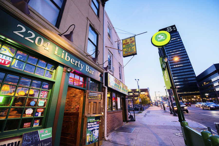 Philly Is a Bar, What's Everyone Doing? - Thrillist