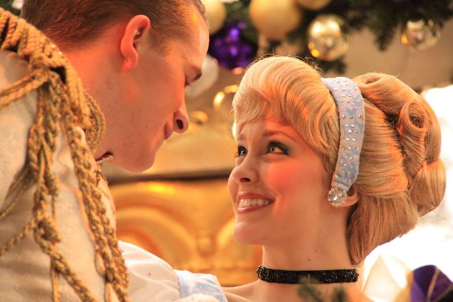 New Dating Site for Disney Fans Will Help You Find Your Cinderella ...