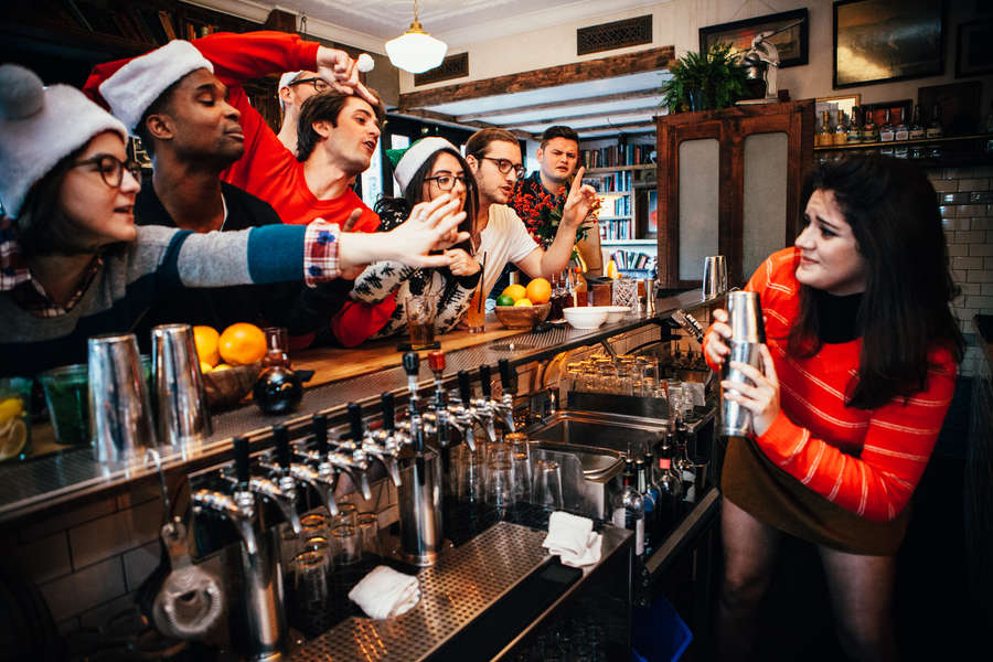 How to Be a Bartender Over the Holidays: What They Hate Most - Thrillist