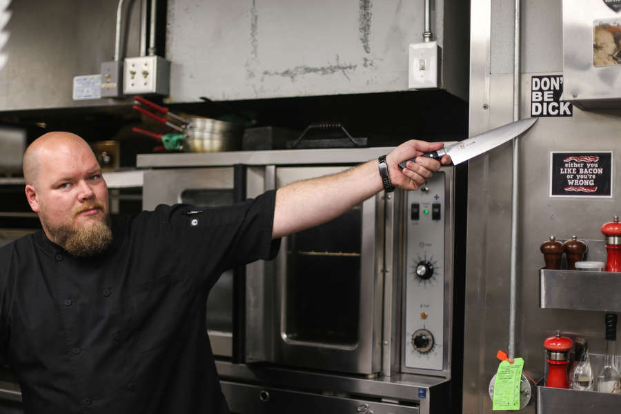 What It's Like to Work in a Kitchen - Restaurant Back of the House ...