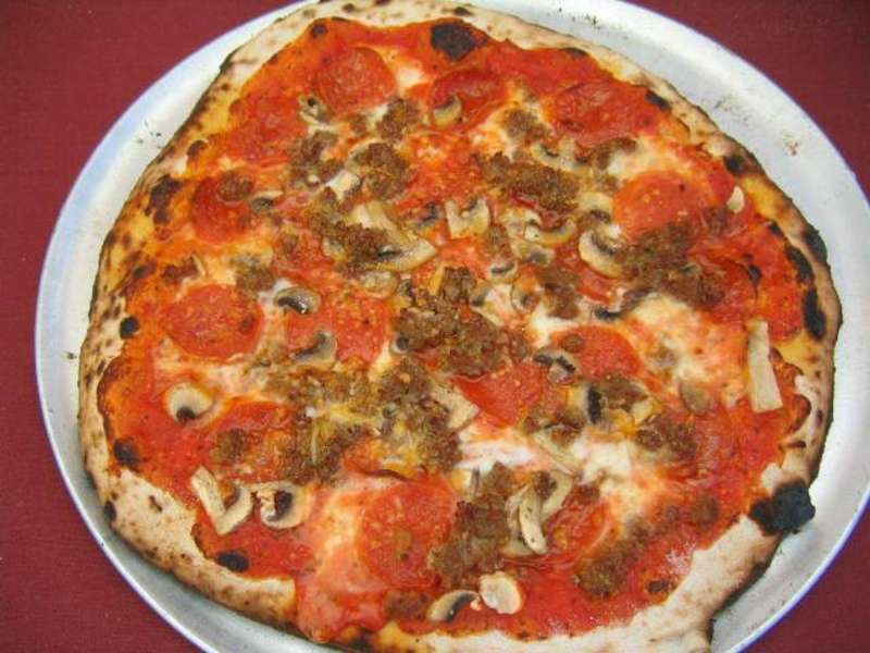 Inferno's Wood Fire Pizza: A Restaurant in Honolulu, HI - Thrillist