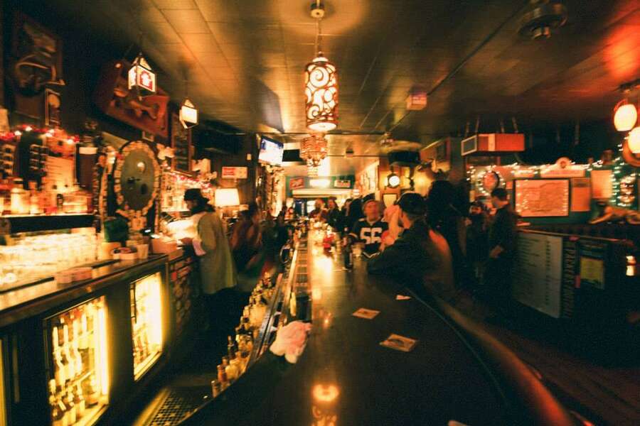 Blackbird Bar: A Bar in Milwaukee, WI - Thrillist