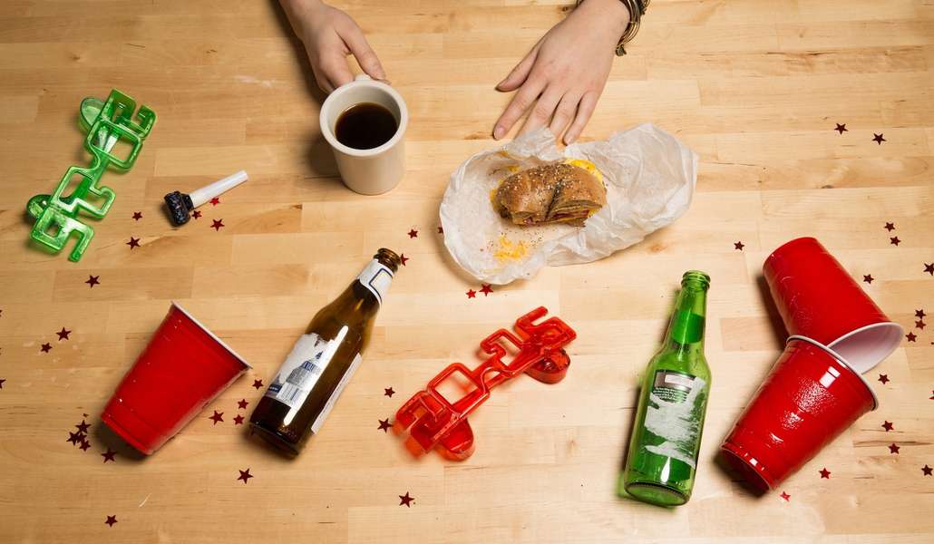 How to Cure a Hangover: Remedies to Get Rid of a Hangover Headache Fast ...