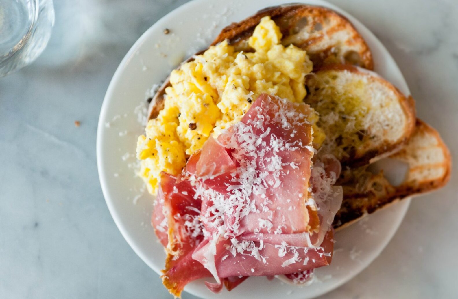 Best Breakfast in NYC: Restaurants & Breakfast Places in New York City ...