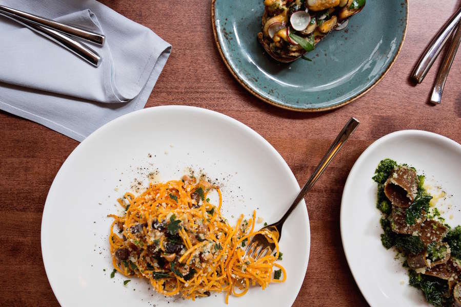 The Best Restaurants in Harvard Square, Ranked - Thrillist