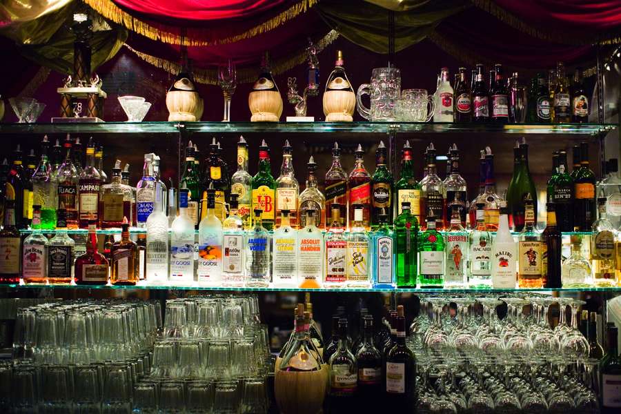 SmallBar: A Bar in Chicago, IL - Thrillist