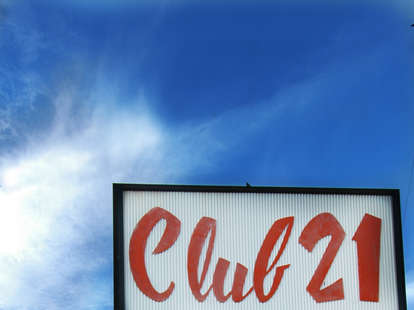 Club 21: A Bar in Portland, OR - Thrillist