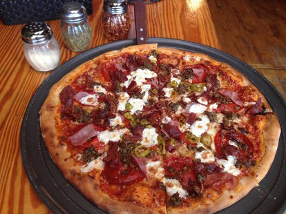 Pizzeria Vesuvius: A Restaurant in Atlanta, GA - Thrillist