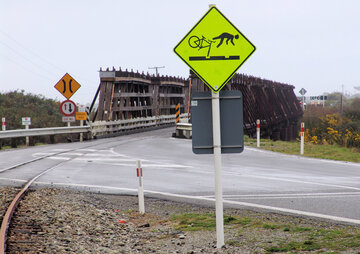 The Psychology Behind Road Signs - Thrillist