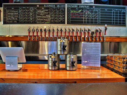 Alameda Brewing Company: A Bar in Alameda, CA - Thrillist