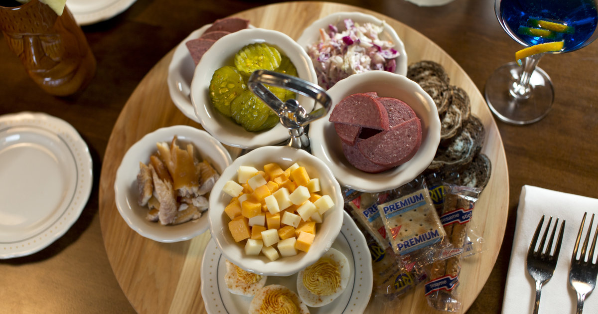 The Best Supper Clubs in Wisconsin - Thrillist