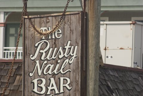 Rusty Nail Bar And Grill: Bar.