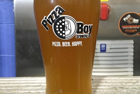 Pizza Boy Brewing Company: Bar.