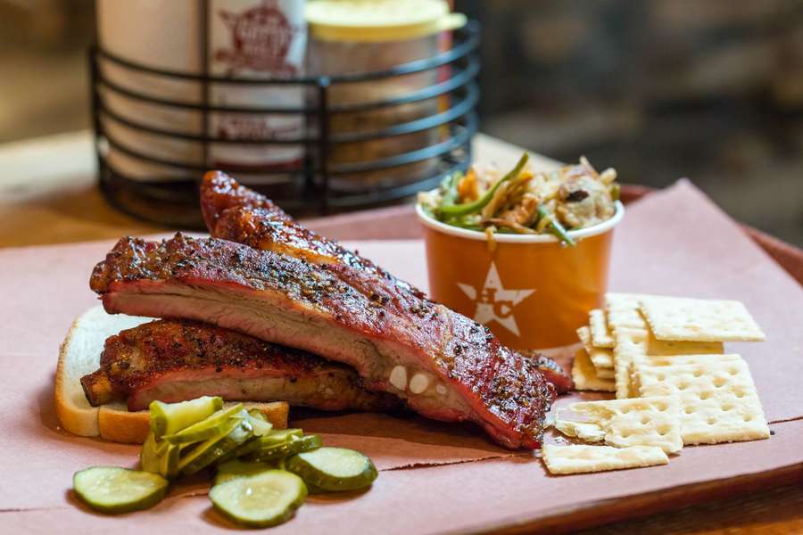 Hill Country Barbecue Market: A Restaurant in Washington, D.C. - Thrillist