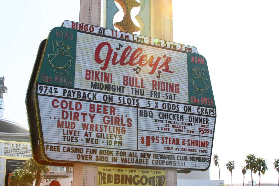 Gilley's: A Bar in Las Vegas, NV - Thrillist